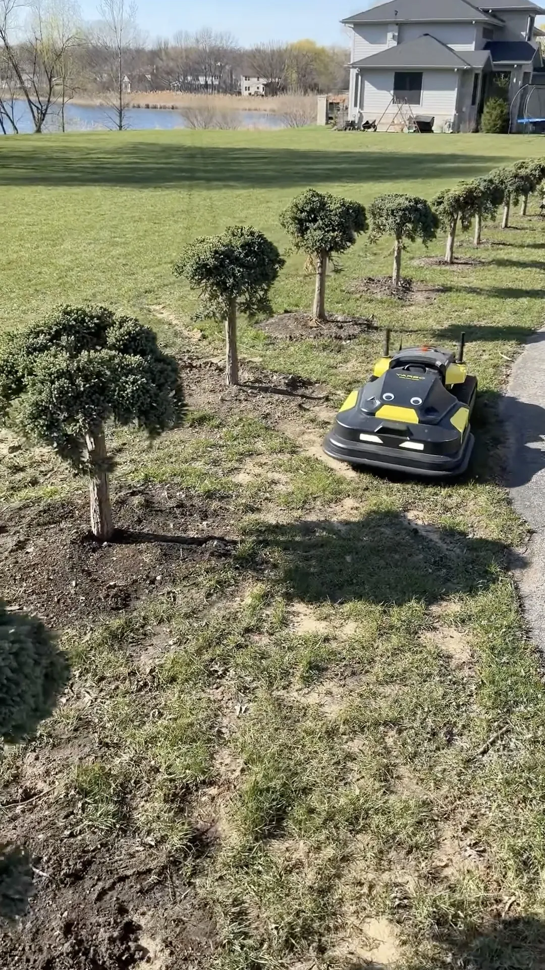 Yarbo – The Modular Yard Robot for Every Season – Yarbo CA